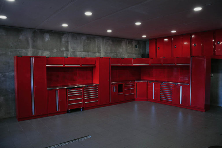 Garage 15 - Innredninger, verkstedutstyr og verktøy